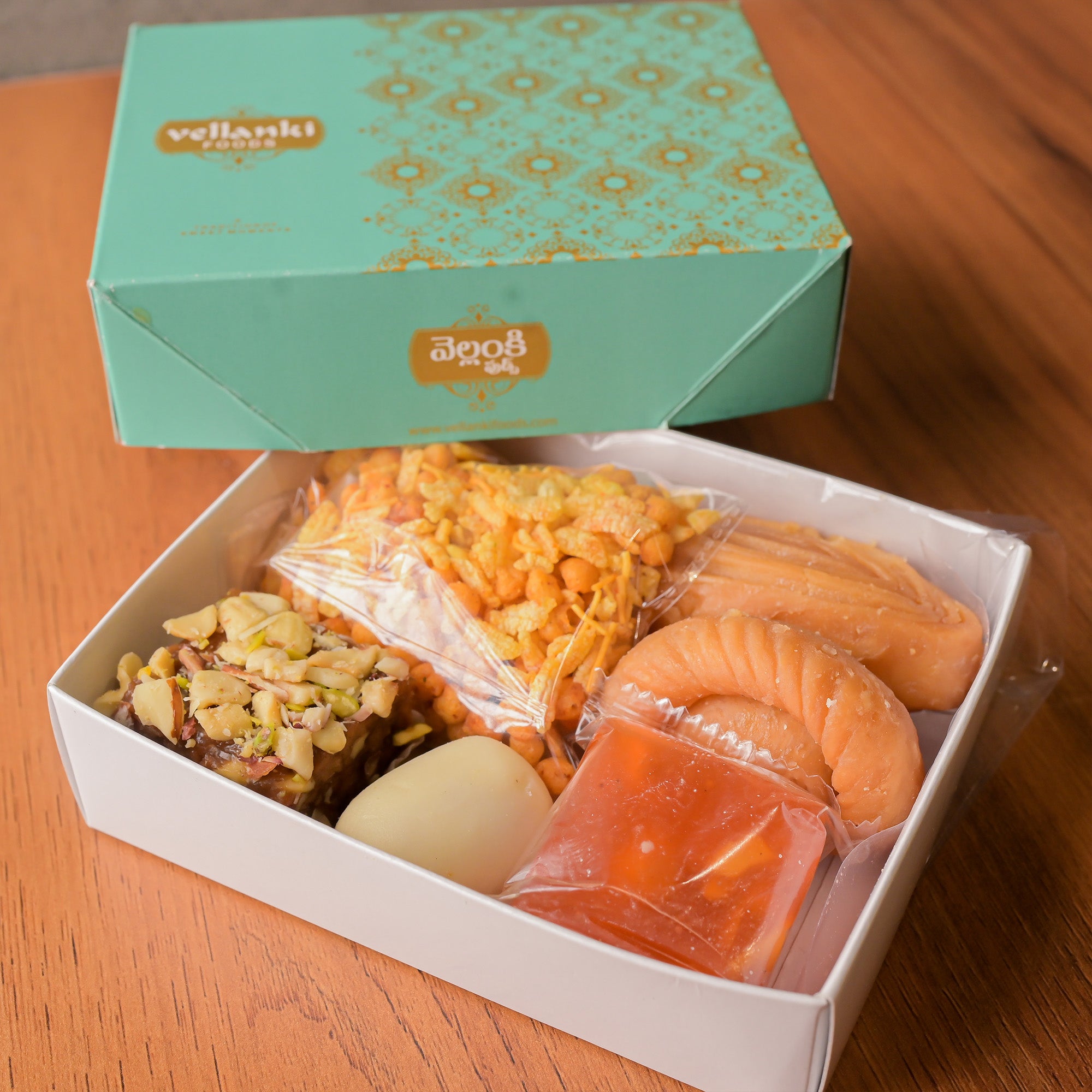 Gift Boxes – vellankifoods